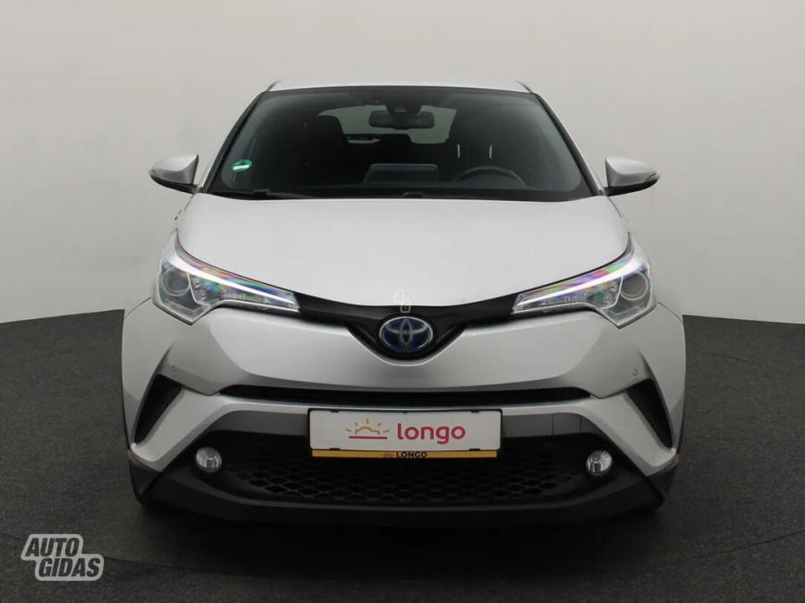 Grey Toyota C-HR 2019 in Vilnius, with an engine capacity of 1.80 L and mileage of 179 thousand km for 16799 €, photo 4 on AUTOMOTO.COM.LV