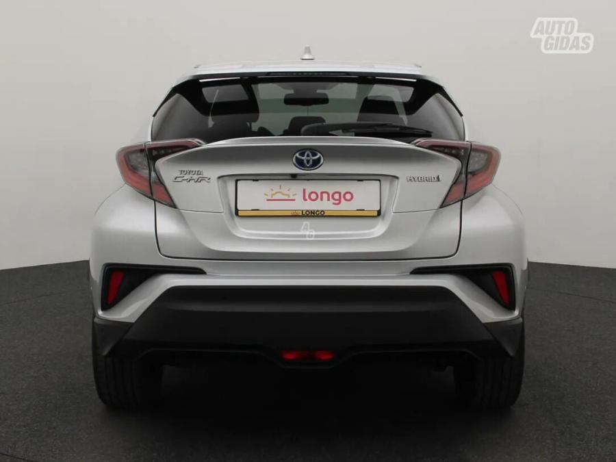Grey Toyota C-HR 2019 in Vilnius, with an engine capacity of 1.80 L and mileage of 179 thousand km for 16799 €, photo 6 on AUTOMOTO.COM.LV
