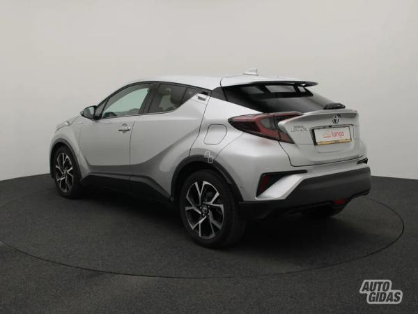 Grey Toyota C-HR 2019 in Vilnius, with an engine capacity of 1.80 L and mileage of 179 thousand km for 16799 €, photo 7 on AUTOMOTO.COM.LV