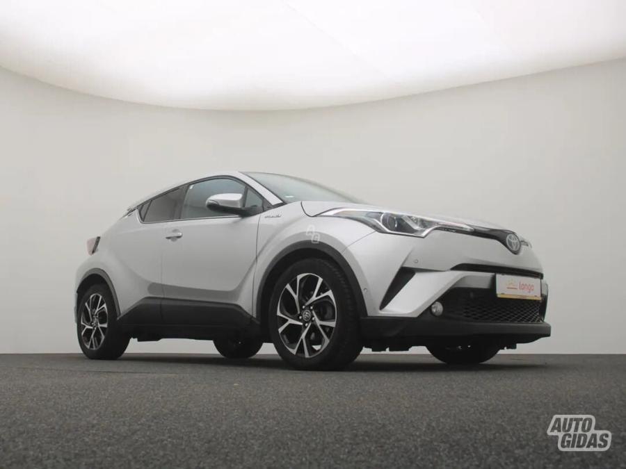 Grey Toyota C-HR 2019 in Vilnius, with an engine capacity of 1.80 L and mileage of 179 thousand km for 16799 €, photo 12 on AUTOMOTO.COM.LV