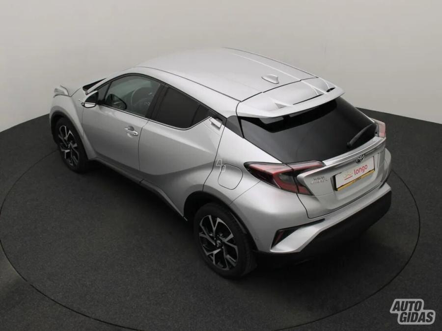 Grey Toyota C-HR 2019 in Vilnius, with an engine capacity of 1.80 L and mileage of 179 thousand km for 16799 €, photo 13 on AUTOMOTO.COM.LV