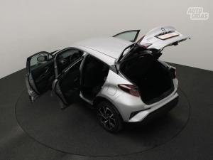 Grey Toyota C-HR 2019 in Vilnius, with an engine capacity of 1.80 L and mileage of 179 thousand km for 16799 €, photo 14 on AUTOMOTO.COM.LV