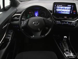Grey Toyota C-HR 2019 in Vilnius, with an engine capacity of 1.80 L and mileage of 179 thousand km for 16799 €, photo 18 on AUTOMOTO.COM.LV