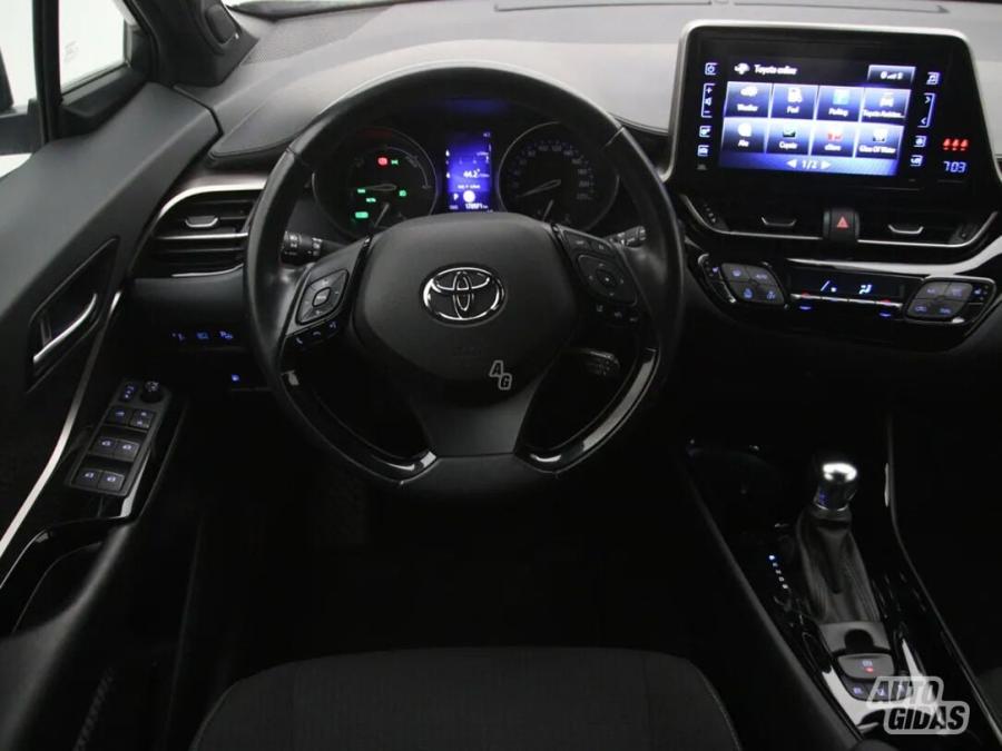 Grey Toyota C-HR 2019 in Vilnius, with an engine capacity of 1.80 L and mileage of 179 thousand km for 16799 €, photo 18 on AUTOMOTO.COM.LV