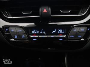 Grey Toyota C-HR 2019 in Vilnius, with an engine capacity of 1.80 L and mileage of 179 thousand km for 16799 €, photo 21 on AUTOMOTO.COM.LV