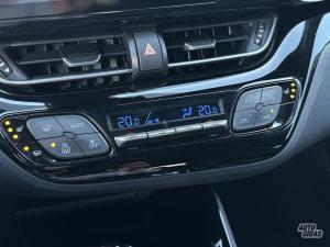 Pelēks Toyota C-HR 2019 Kauņa, ar dzinēja tilpumu 1.80 L un nobraukumu 78 tūkst. km par 22271 €, foto 26 vietnē AUTOMOTO.COM.LV