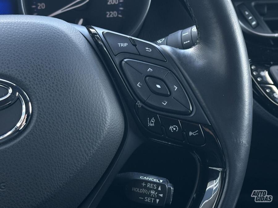 Серый Тойота C-HR 2019 в Каунас, объемом двигателя 1.80 л и пробегом 112 тыс. км за 20471 €, фото 19 на AUTOMOTO.COM.LV