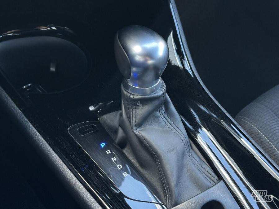 Серый Тойота C-HR 2019 в Каунас, объемом двигателя 1.80 л и пробегом 112 тыс. км за 20471 €, фото 29 на AUTOMOTO.COM.LV