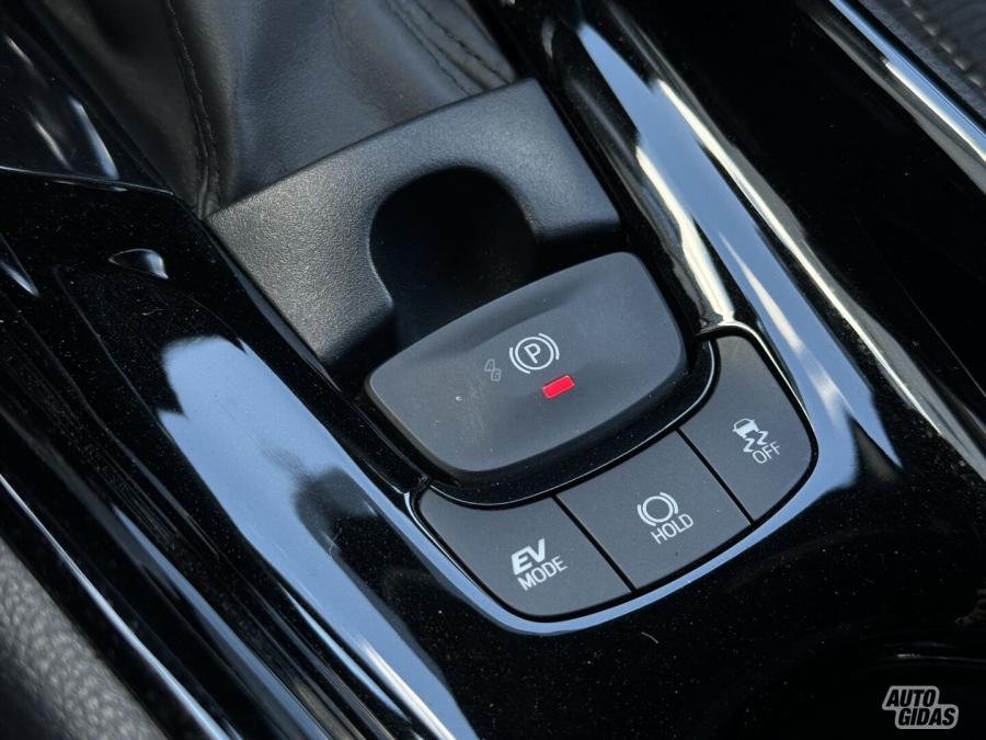 Серый Тойота C-HR 2019 в Каунас, объемом двигателя 1.80 л и пробегом 112 тыс. км за 20471 €, фото 30 на AUTOMOTO.COM.LV