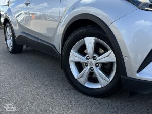 Серый Тойота C-HR 2019 в Каунас, объемом двигателя 1.80 л и пробегом 112 тыс. км за 20471 €, фото 34 на AUTOMOTO.COM.LV