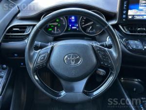 Pelēks Toyota C-HR 2019 Rīga, ar dzinēja tilpumu 1.80 L un nobraukumu 224 tūkst. km par 13450 €, foto 12 vietnē AUTOMOTO.COM.LV