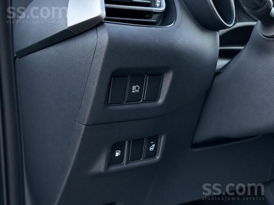 Pelēks Toyota C-HR 2019 Rīga, ar dzinēja tilpumu 1.80 L un nobraukumu 224 tūkst. km par 13450 €, foto 13 vietnē AUTOMOTO.COM.LV