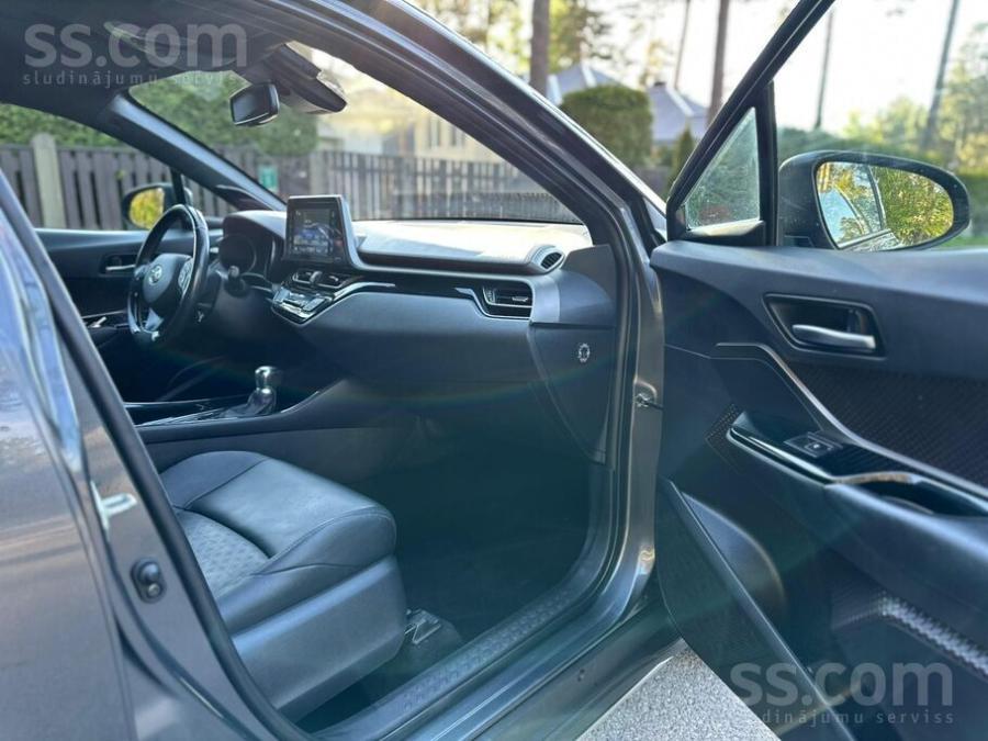 Pelēks Toyota C-HR 2019 Rīga, ar dzinēja tilpumu 1.80 L un nobraukumu 224 tūkst. km par 13450 €, foto 17 vietnē AUTOMOTO.COM.LV