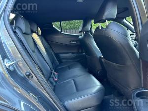 Pelēks Toyota C-HR 2019 Rīga, ar dzinēja tilpumu 1.80 L un nobraukumu 224 tūkst. km par 13450 €, foto 20 vietnē AUTOMOTO.COM.LV