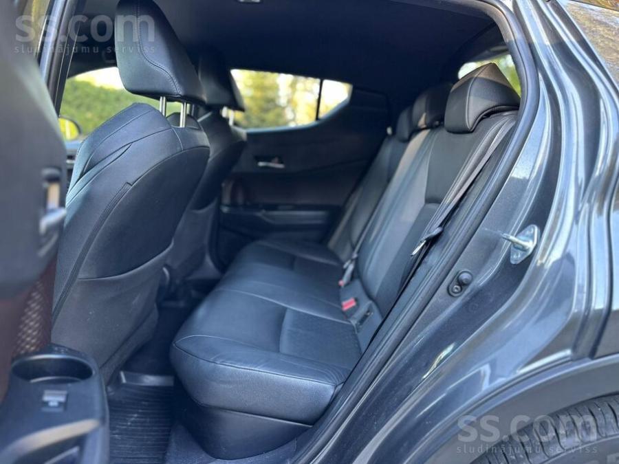 Pelēks Toyota C-HR 2019 Rīga, ar dzinēja tilpumu 1.80 L un nobraukumu 224 tūkst. km par 13450 €, foto 22 vietnē AUTOMOTO.COM.LV