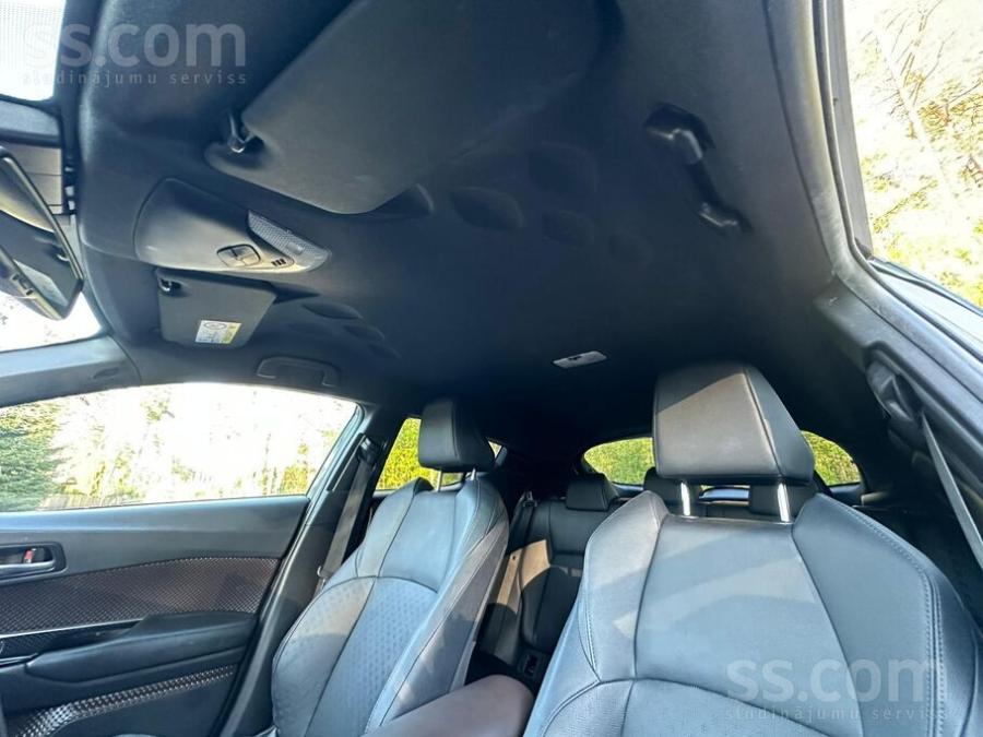 Pelēks Toyota C-HR 2019 Rīga, ar dzinēja tilpumu 1.80 L un nobraukumu 224 tūkst. km par 13450 €, foto 24 vietnē AUTOMOTO.COM.LV