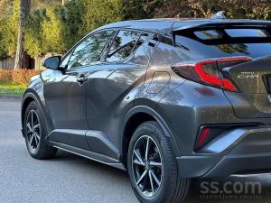 Pelēks Toyota C-HR 2019 Rīga, ar dzinēja tilpumu 1.80 L un nobraukumu 224 tūkst. km par 13450 €, foto 28 vietnē AUTOMOTO.COM.LV