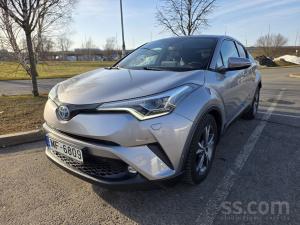 Pelēks Toyota C-HR 2019 Rīga, ar dzinēja tilpumu 1.80 L un nobraukumu 125 tūkst. km par 18500 €, foto 6 vietnē AUTOMOTO.COM.LV