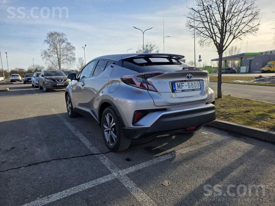 Pelēks Toyota C-HR 2019 Rīga, ar dzinēja tilpumu 1.80 L un nobraukumu 125 tūkst. km par 18500 €, foto 20 vietnē AUTOMOTO.COM.LV