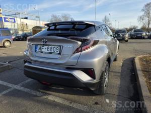 Pelēks Toyota C-HR 2019 Rīga, ar dzinēja tilpumu 1.80 L un nobraukumu 125 tūkst. km par 18500 €, foto 21 vietnē AUTOMOTO.COM.LV