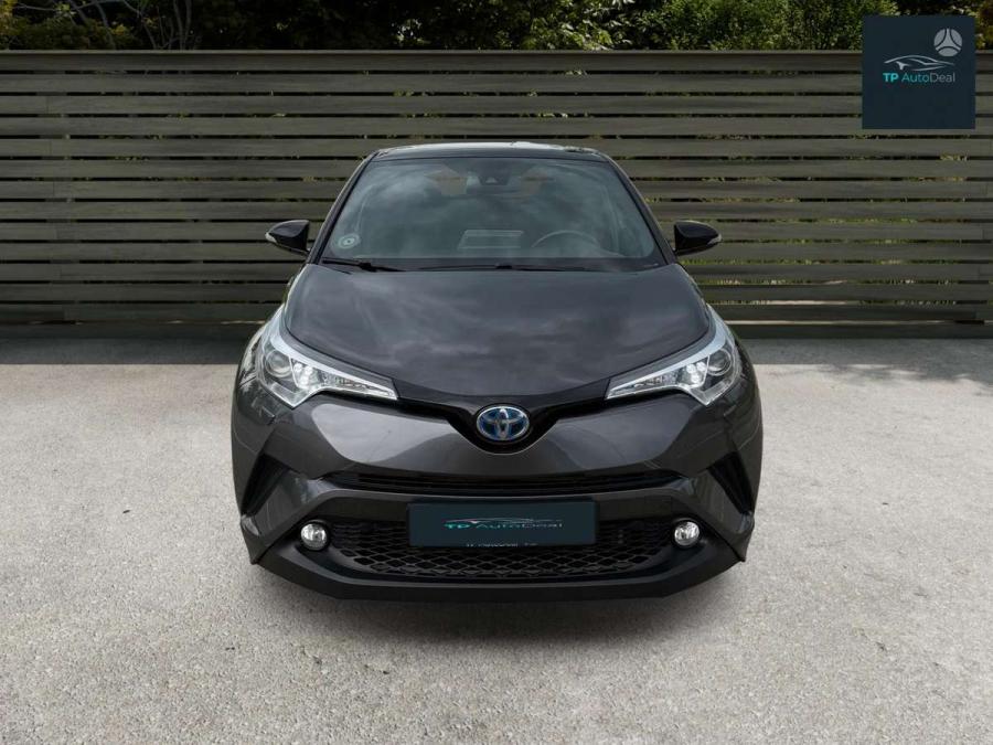 Серый Тойота C-HR 2019 в Каунас, объемом двигателя 1.80 л и пробегом 68 тыс. км за 13350 €, фото 6 на AUTOMOTO.COM.LV