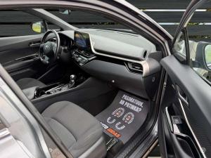 Серый Тойота C-HR 2019 в Каунас, объемом двигателя 1.80 л и пробегом 68 тыс. км за 13350 €, фото 29 на AUTOMOTO.COM.LV