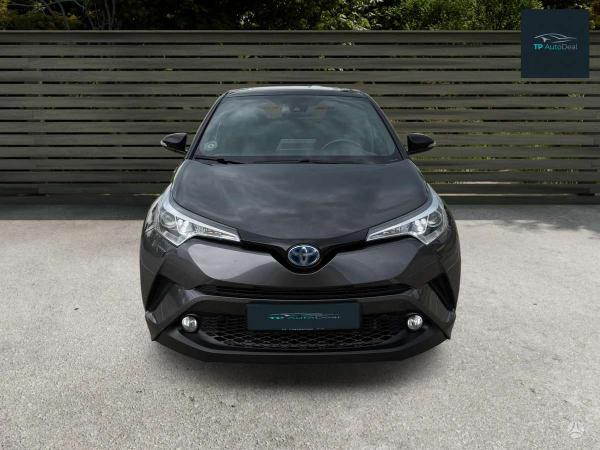 Grey Toyota C-HR 2019 in Kaunas, with an engine capacity of 1.80 L and mileage of 68 thousand km for 13500 €, photo 5 on AUTOMOTO.COM.LV