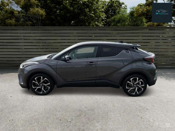 Grey Toyota C-HR 2019 in Kaunas, with an engine capacity of 1.80 L and mileage of 68 thousand km for 13500 €, photo 8 on AUTOMOTO.COM.LV