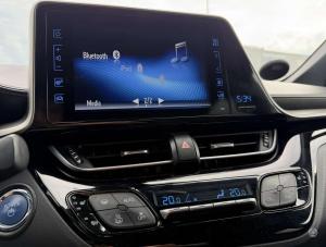 Серый Тойота C-HR 2019 в Каунас, объемом двигателя 1.80 л и пробегом 68 тыс. км за 13500 €, фото 23 на AUTOMOTO.COM.LV