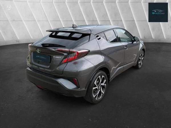 Серый Тойота C-HR 2019 в Каунас, объемом двигателя 1.80 л и пробегом 68 тыс. км за 13250 €, фото 4 на AUTOMOTO.COM.LV