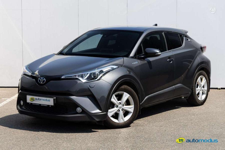 Grey Toyota C-HR 2019 in Vilnius, with an engine capacity of 1.80 L and mileage of 304 thousand km for 12880 €, photo 1 on AUTOMOTO.COM.LV