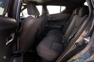 Grey Toyota C-HR 2019 in Vilnius, with an engine capacity of 1.80 L and mileage of 304 thousand km for 12880 €, photo 5 on AUTOMOTO.COM.LV