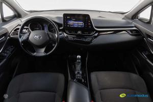 Grey Toyota C-HR 2019 in Vilnius, with an engine capacity of 1.80 L and mileage of 304 thousand km for 12880 €, photo 6 on AUTOMOTO.COM.LV