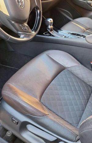 Pelēks Toyota C-HR 2019 Viļņa, ar dzinēja tilpumu 1.80 L un nobraukumu 125 tūkst. km par 17999 €, foto 4 vietnē AUTOMOTO.COM.LV