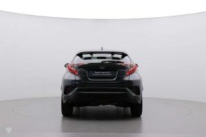 Grey Toyota C-HR 2019 in Vilnius, with an engine capacity of 1.80 L and mileage of 79 thousand km for 21900 €, photo 6 on AUTOMOTO.COM.LV
