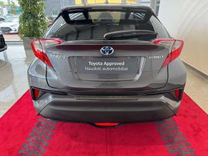 Grey Toyota C-HR 2019 in Siauliai, with an engine capacity of 1.80 L and mileage of 86 thousand km for 19500 €, photo 8 on AUTOMOTO.COM.LV