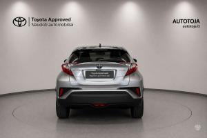 Серый Тойота C-HR 2019 в Каунас, объемом двигателя 1.80 л и пробегом 65 тыс. км за 20500 €, фото 5 на AUTOMOTO.COM.LV