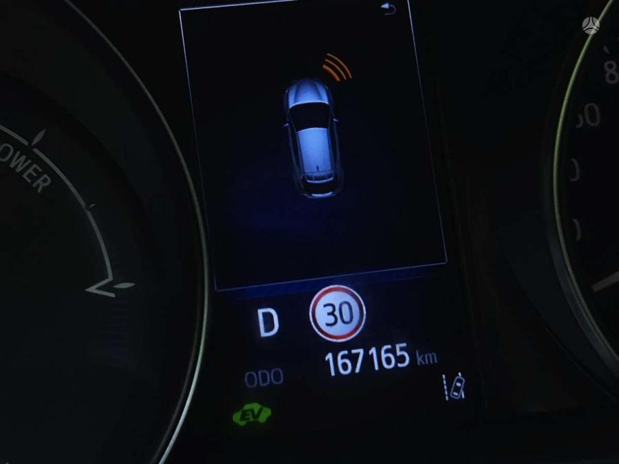 Серый Тойота C-HR 2019 в Каунас, объемом двигателя 1.80 л и пробегом 167 тыс. км за 15999 €, фото 9 на AUTOMOTO.COM.LV