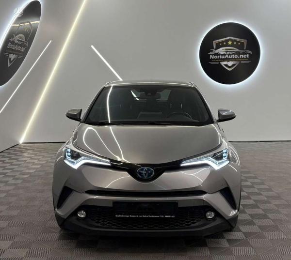 Pelēks Toyota C-HR 2019 Marijampole, ar dzinēja tilpumu 1.80 L un nobraukumu 176 tūkst. km par 16250 €, foto 4 vietnē AUTOMOTO.COM.LV