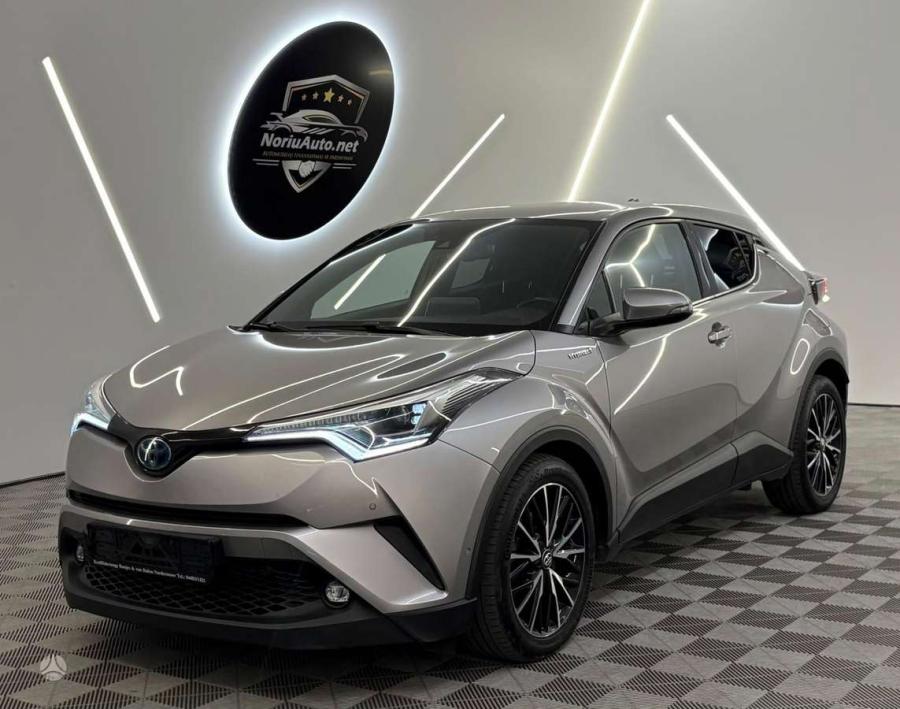 Grey Toyota C-HR 2019 in Marijampole, with an engine capacity of 1.80 L and mileage of 176 thousand km for 16250 €, photo 13 on AUTOMOTO.COM.LV
