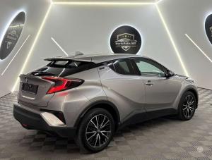 Grey Toyota C-HR 2019 in Marijampole, with an engine capacity of 1.80 L and mileage of 176 thousand km for 16250 €, photo 14 on AUTOMOTO.COM.LV