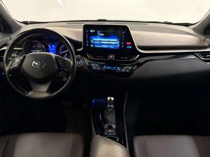 Grey Toyota C-HR 2019 in Marijampole, with an engine capacity of 1.80 L and mileage of 176 thousand km for 16250 €, photo 18 on AUTOMOTO.COM.LV