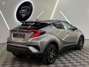 Grey Toyota C-HR 2019 in Marijampole, with an engine capacity of 1.80 L and mileage of 176 thousand km for 16250 €, photo 28 on AUTOMOTO.COM.LV
