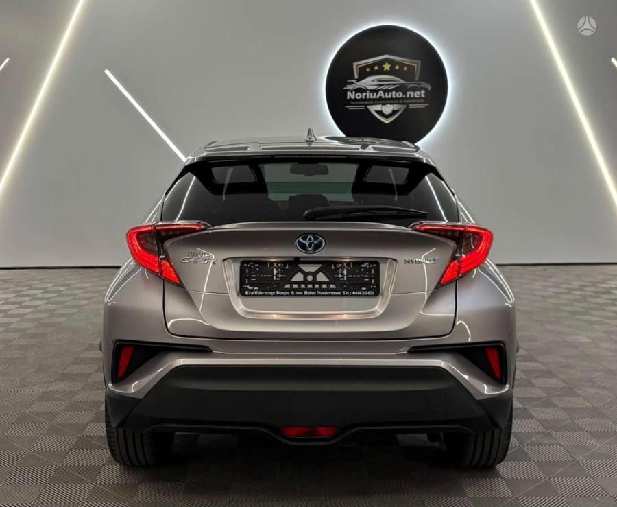 Grey Toyota C-HR 2019 in Marijampole, with an engine capacity of 1.80 L and mileage of 176 thousand km for 16250 €, photo 29 on AUTOMOTO.COM.LV