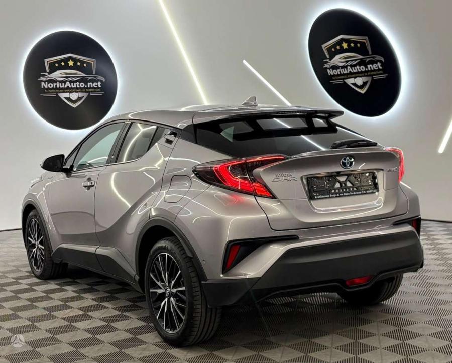 Grey Toyota C-HR 2019 in Marijampole, with an engine capacity of 1.80 L and mileage of 176 thousand km for 16250 €, photo 31 on AUTOMOTO.COM.LV