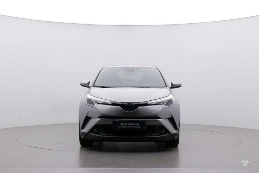 Pelēks Toyota C-HR 2019 Viļņa, ar dzinēja tilpumu 1.80 L un nobraukumu 87 tūkst. km par 19900 €, foto 7 vietnē AUTOMOTO.COM.LV