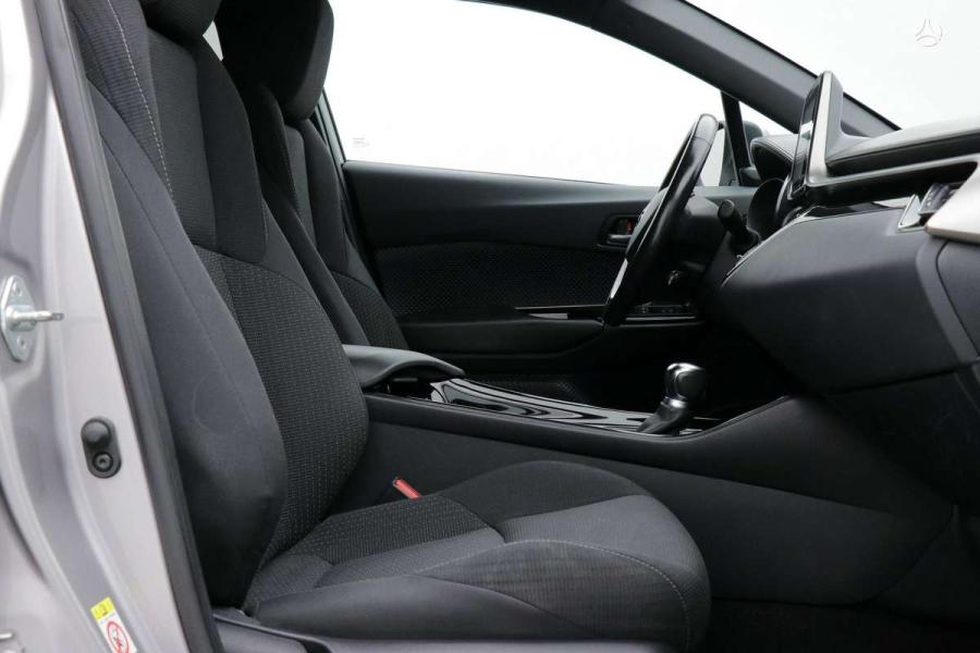 Pelēks Toyota C-HR 2019 Viļņa, ar dzinēja tilpumu 1.80 L un nobraukumu 87 tūkst. km par 19900 €, foto 10 vietnē AUTOMOTO.COM.LV
