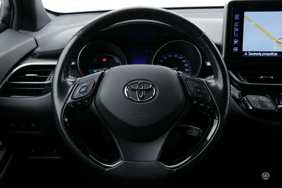 Pelēks Toyota C-HR 2019 Viļņa, ar dzinēja tilpumu 1.80 L un nobraukumu 87 tūkst. km par 19900 €, foto 14 vietnē AUTOMOTO.COM.LV