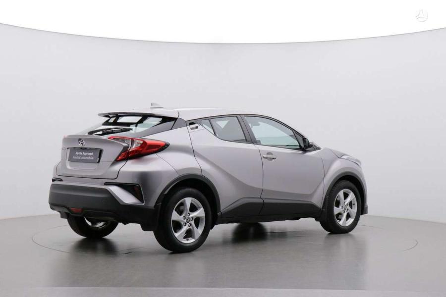 Grey Toyota C-HR 2019 in Vilnius, with an engine capacity of 1.20 L and mileage of 101 thousand km for 18700 €, photo 4 on AUTOMOTO.COM.LV