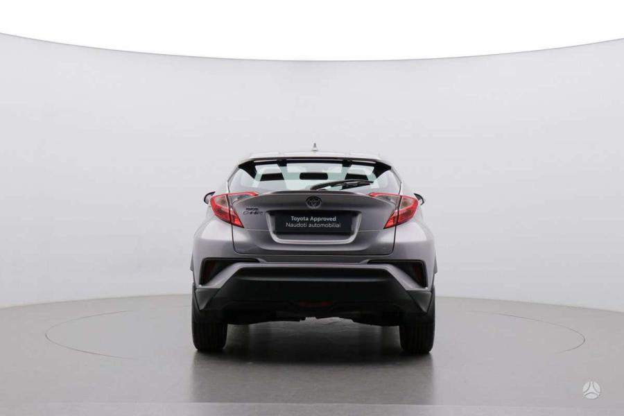 Grey Toyota C-HR 2019 in Vilnius, with an engine capacity of 1.20 L and mileage of 101 thousand km for 18700 €, photo 6 on AUTOMOTO.COM.LV